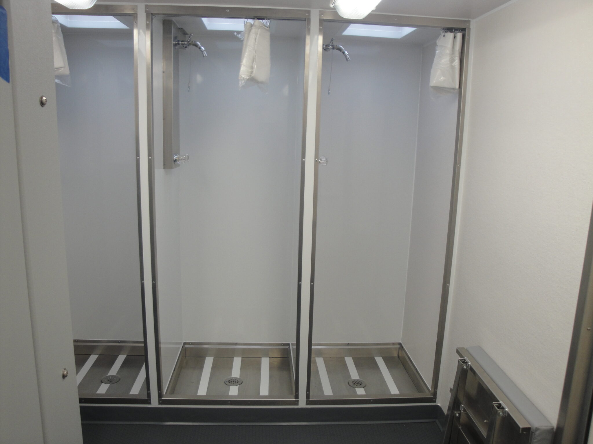 Shower Trailers - Advanced Containment Systems