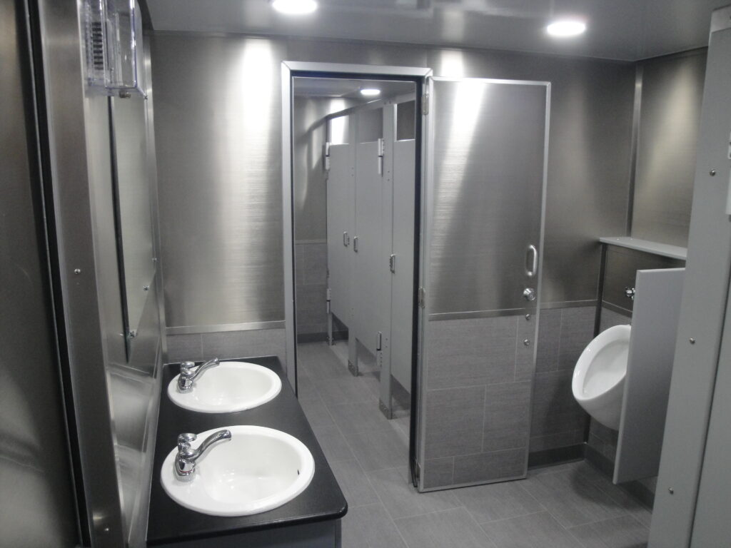 Advantage Restroom | Advanced Containment Systems, Inc.