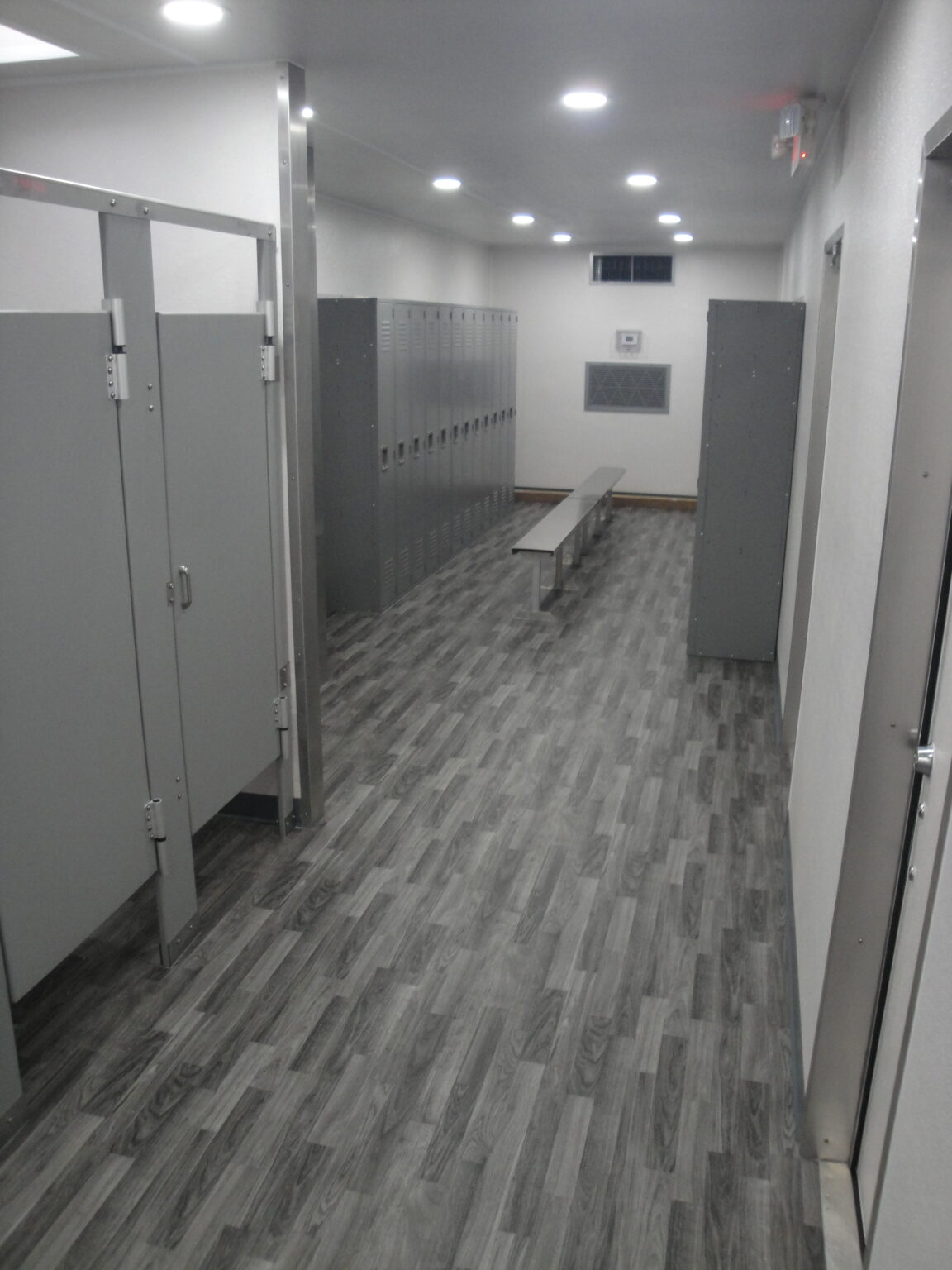 Locker Room - Advanced Containment Systems